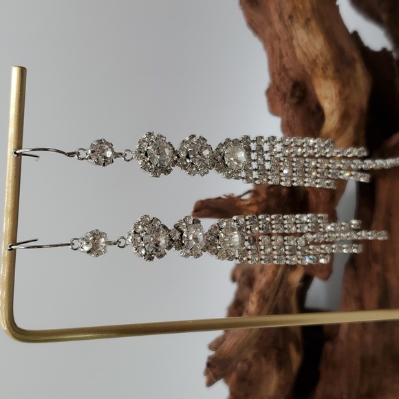 Boutique | Jewelry | Timeless And Elegant Vintage Rhinestone Earrings ...